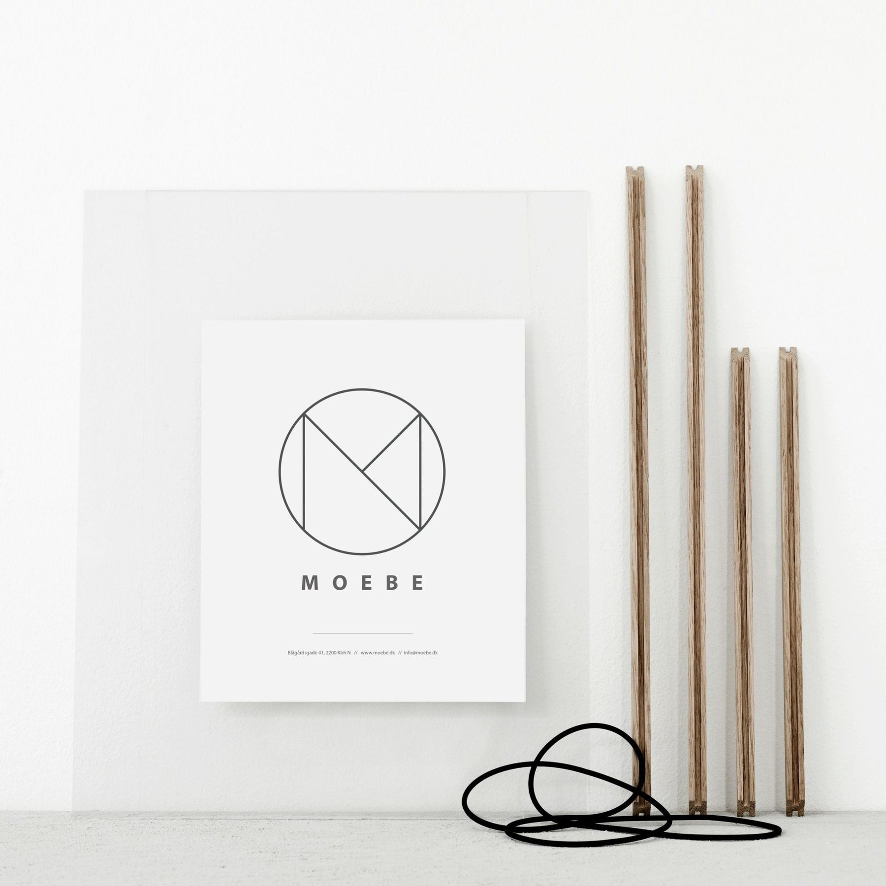 MOEBE Frame, Oak – 6 Sizes